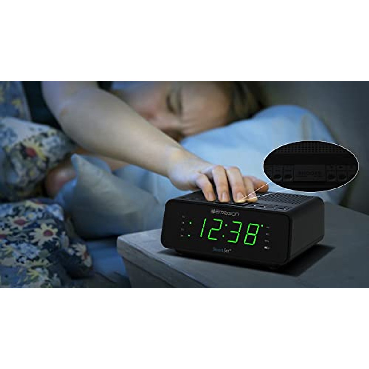 Emerson SmartSet Alarm Clock Radio with AM/FM Radio, Dimmer, Sleep Timer and .9" LED Display, CKS1900 (Black)