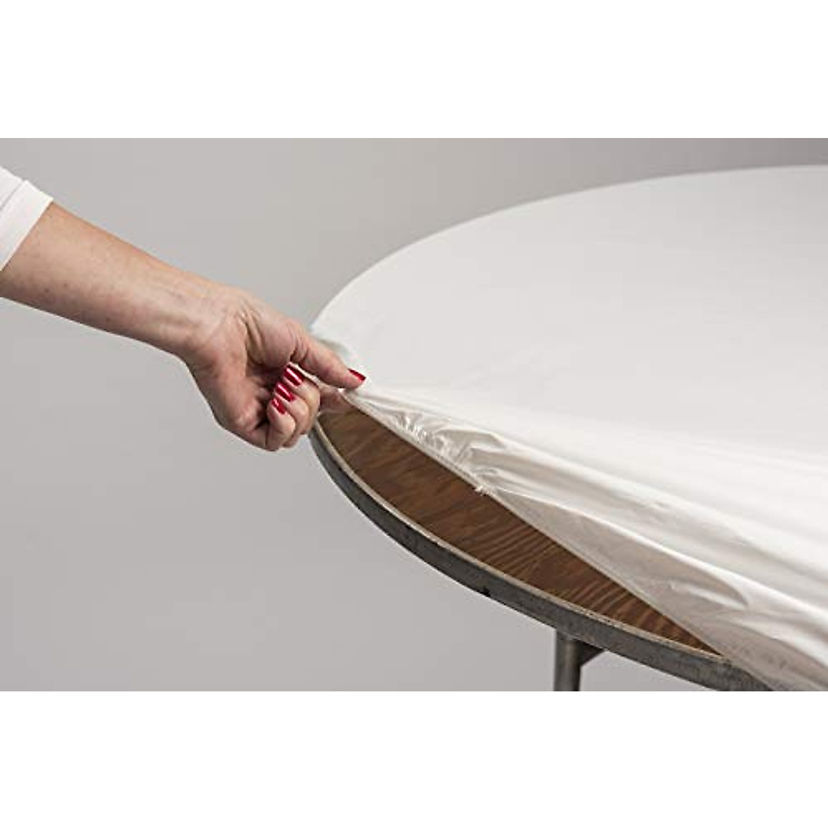 Kwik-Covers 72" Round Fitted Plastic Table Covers, Bundle of 5 (White)