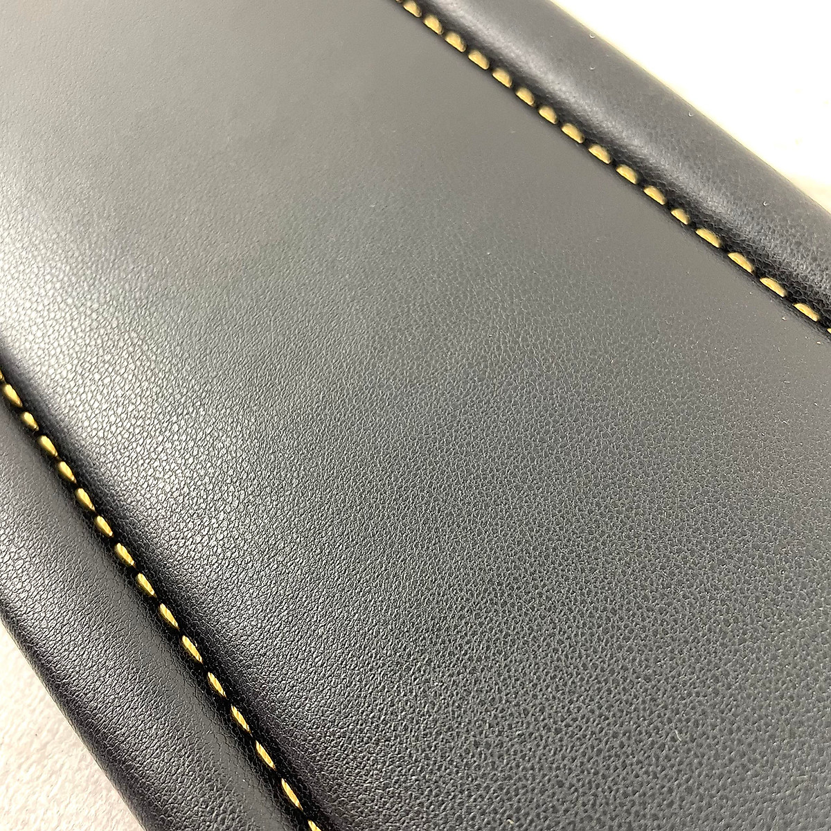 Walker & Williams Super Wide 4" Handmade Double Padded Classic Black Premium Signature Grain Leather Guitar Strap For Acoustic, Electric, And Bass Guitars