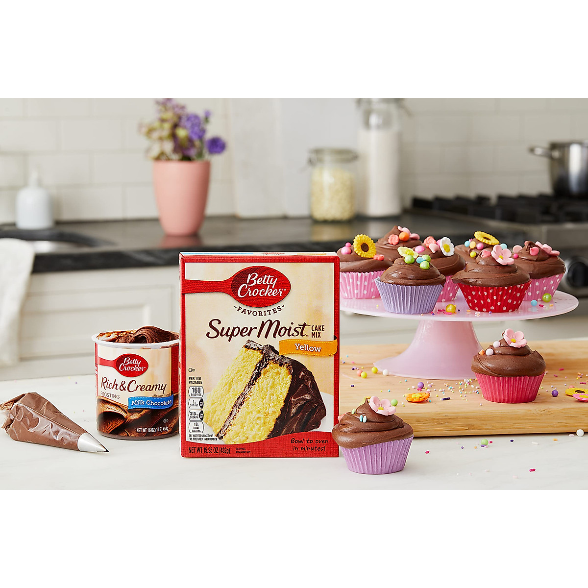 Betty Crocker Milk Chocolate Yellow Cake Mix and Cream Cheese Frosting, Variety Pack, 2 Count, Pack of 8