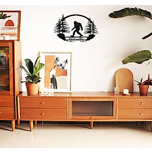 CINPIUK Bigfoot Wall Art Decor, Welcome Sasquatch Metal Sign Indoor Outdoor Farmhouse Christmas Wall Hanging Ornament Home Garden Yard Garage Decor Housewarming Gift, 14 Inch