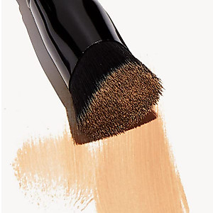 e.l.f. Triangular Buffing Foundation Brush, Flat-Top Makeup Brush For Applying Foundation Evenly, Made With Synthetic Bristles, Vegan & Cruelty-Free