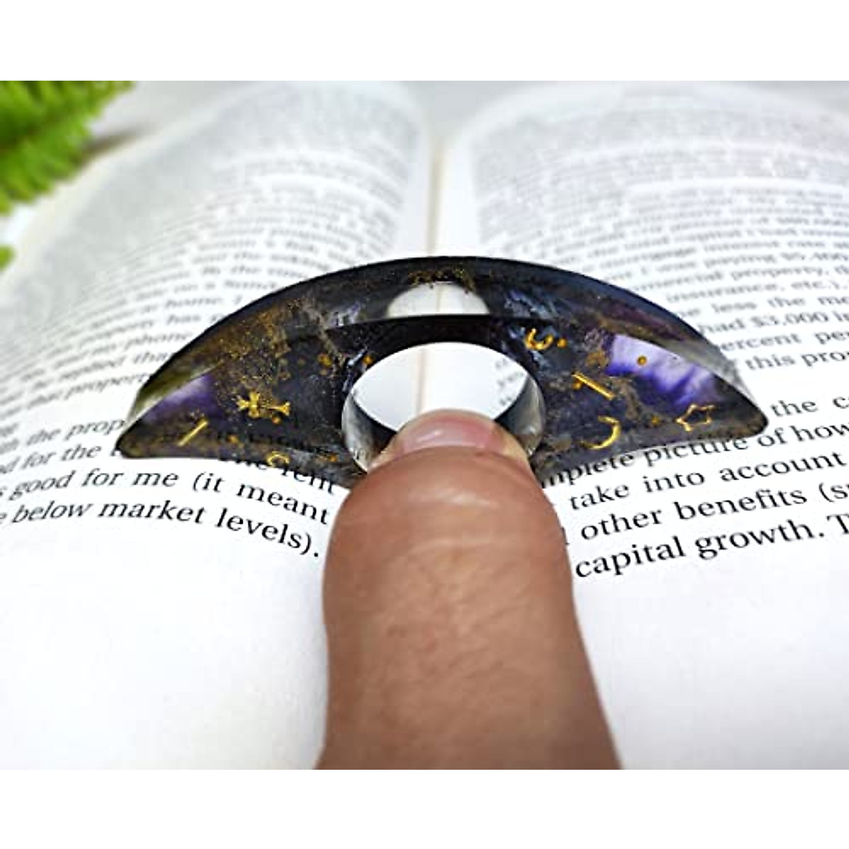 Set of Fantasy Resin Bookmark and Book Thumb Page Holder, Book Accessories, Reading Gift Set, Booklovers Gift, Birthday Gifts, Mothers Day Gift, Teachers Christmas Gift, Bookworm Gift Box
