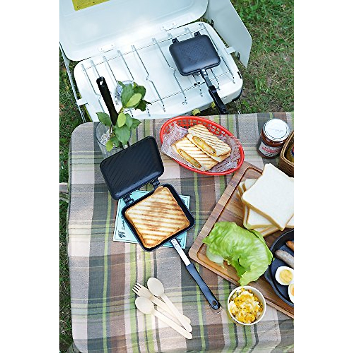 Yoshikawa SJ2408 Hot Sandwich Maker, Crispy Grilled Single, Fluorine Treated, For Gas Stoves, Black, Total Width: 13.8 inches (35 cm)