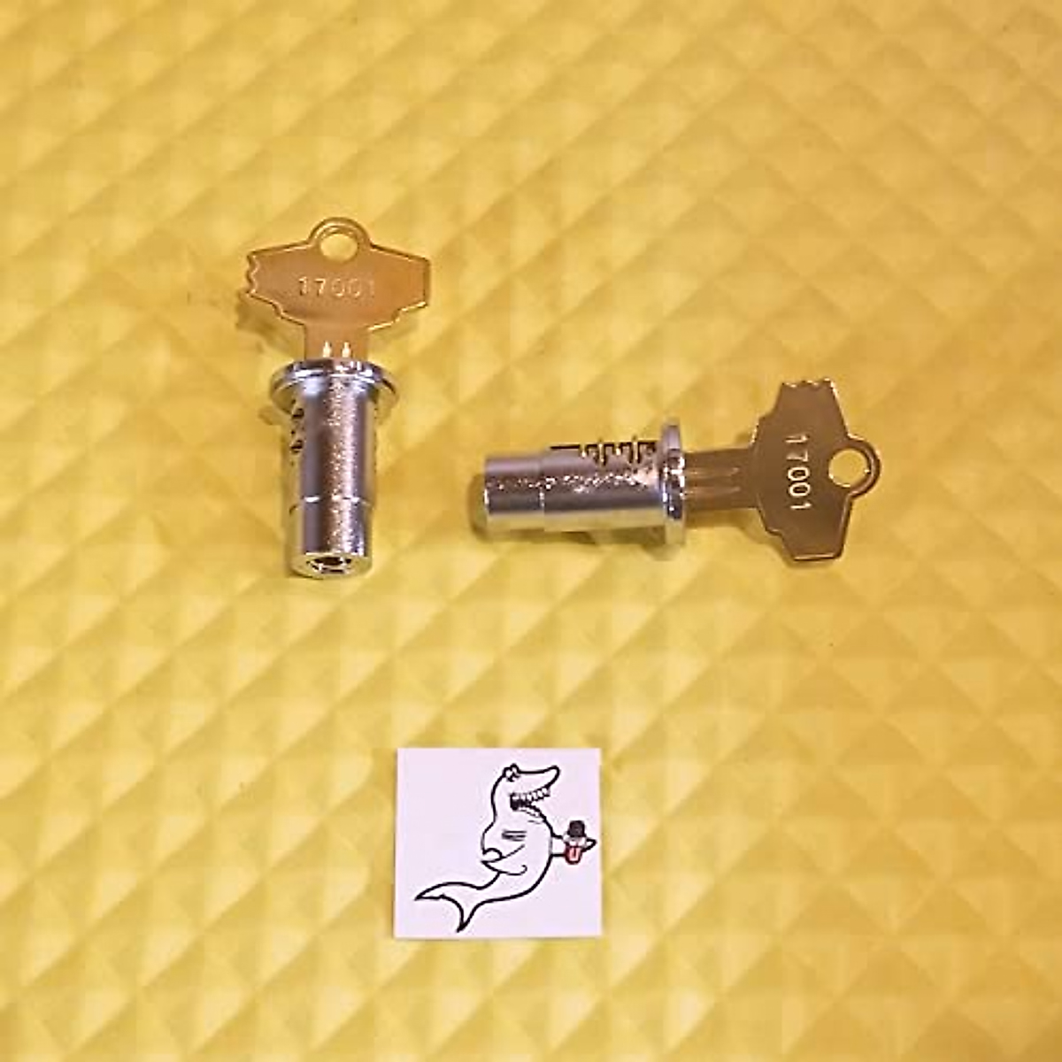 Northwestern, Eagle, Oak, A&A, KOMET Gumball Machine #17001 (2) Locks & Keys 1/4" Threaded to Locking Rod