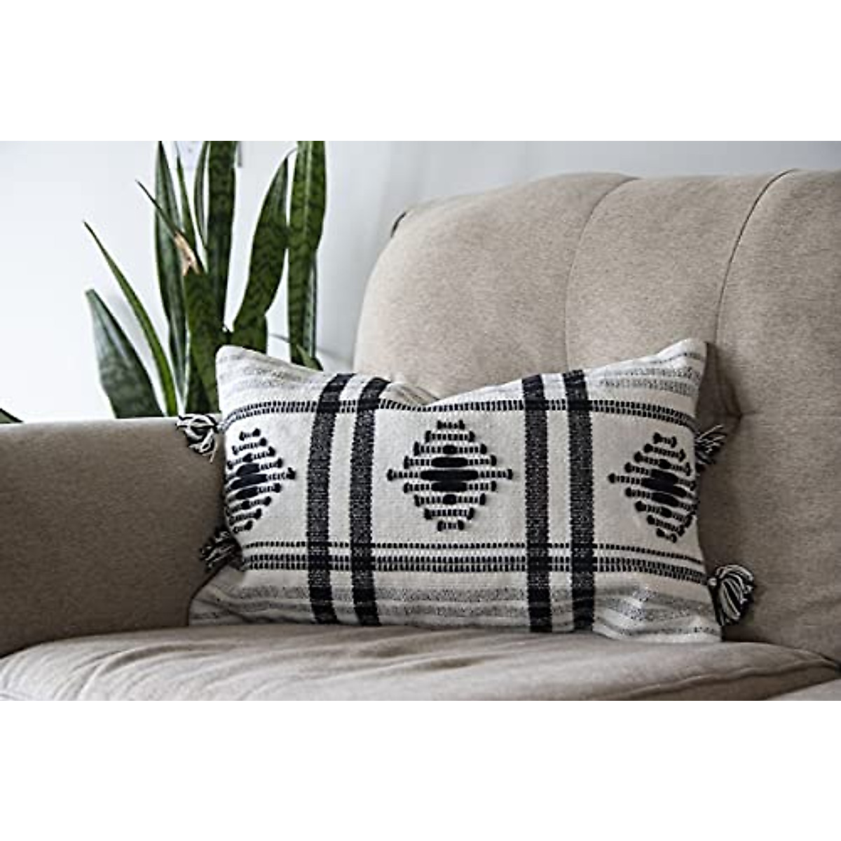 Foreside Home & Garden Black Diamond Pattern Woven 14x22 Cotton Decorative Throw Pillow with Hand Tied Tassels, 22 x 14 x 5
