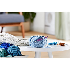 Clover Amour Crochet Hook: 4.0mm, 4.00mm, Multicoloured