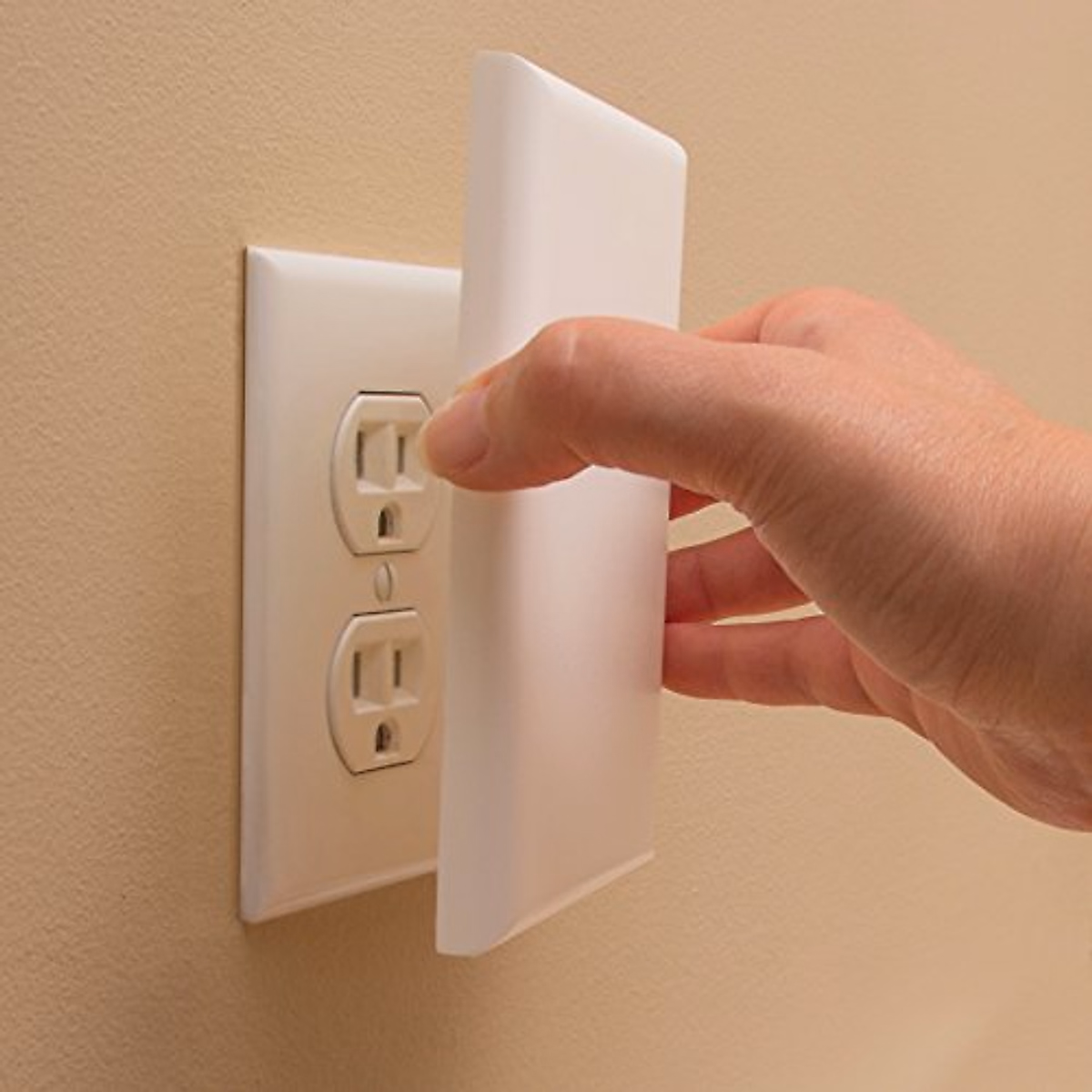 Safety 1st OutSmart Outlet Shield