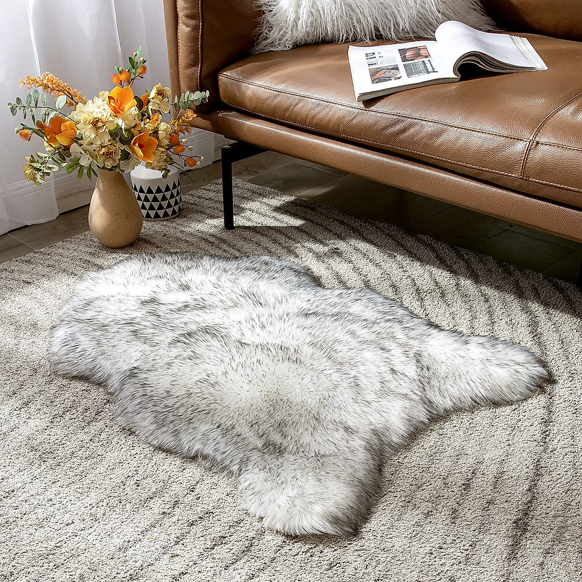 MIULEE Fluffy Rug Soft Shaggy Faux Fur Area Rug Luxury Plush Sheepskin Carpet for Bedroom Living Room Sofa Chair 2 x 3 Feet, Gradient Grey