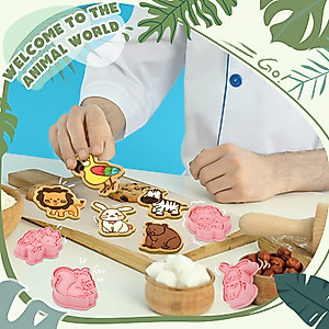 16 Pcs Animal Cookie Cutters with Plunger Stamps Set 3D Animal Shape Cookie Cutters Animal Embossing Cutter for Biscuit Fondant Cheese Baking Molds Forest Animal Biscuit Baking for DIY (Animals Style)
