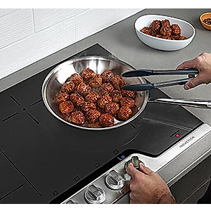 Frigidaire Professional FPIC3077RF 30" ADA Compliant Induction Cooktop with 4 Elements, PowerPlus Induction Technology, SpacePro Bridge Element, and Knob Controls: Stainless Steel
