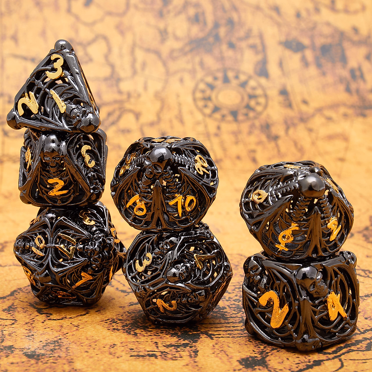 7-Piece Metal dice Set Skull Hollow Metal DND dice Set Suitable for Role Playing Dungeons and Dragons D&D dice
