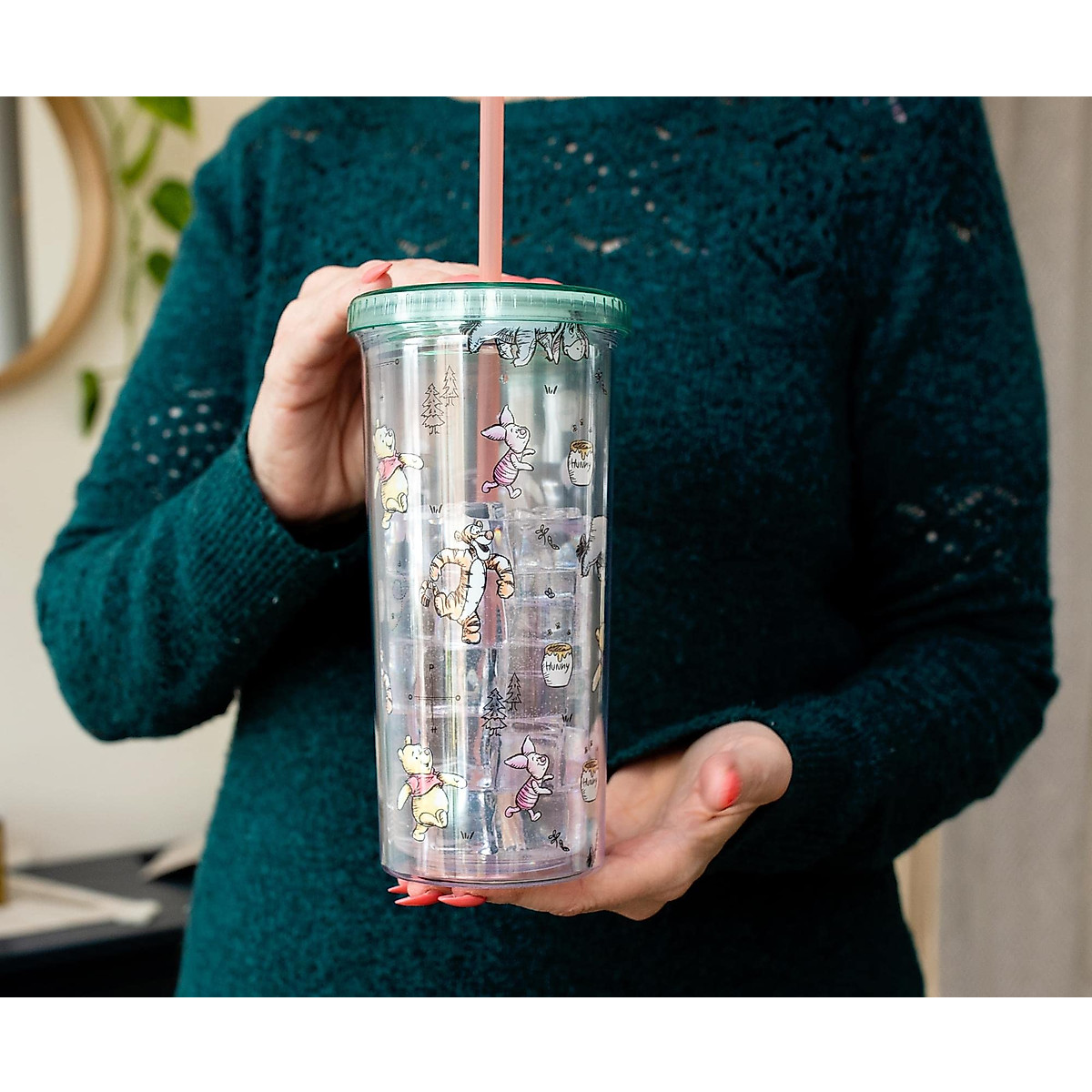 Disney Winnie the Pooh Character Toss Acrylic Carnival Cup with Lid and Straw