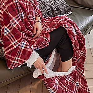 DaysU Flannel Wearable Blanket with Pullover Closure, Sleeves and 17 Inches Sherpa Foot Pocket for Adults, Women and Men (Vintage Plaid)