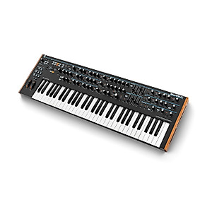 Novation Summit Two-Part 16-Voice 61-Key Polyphonic Synthesizer
