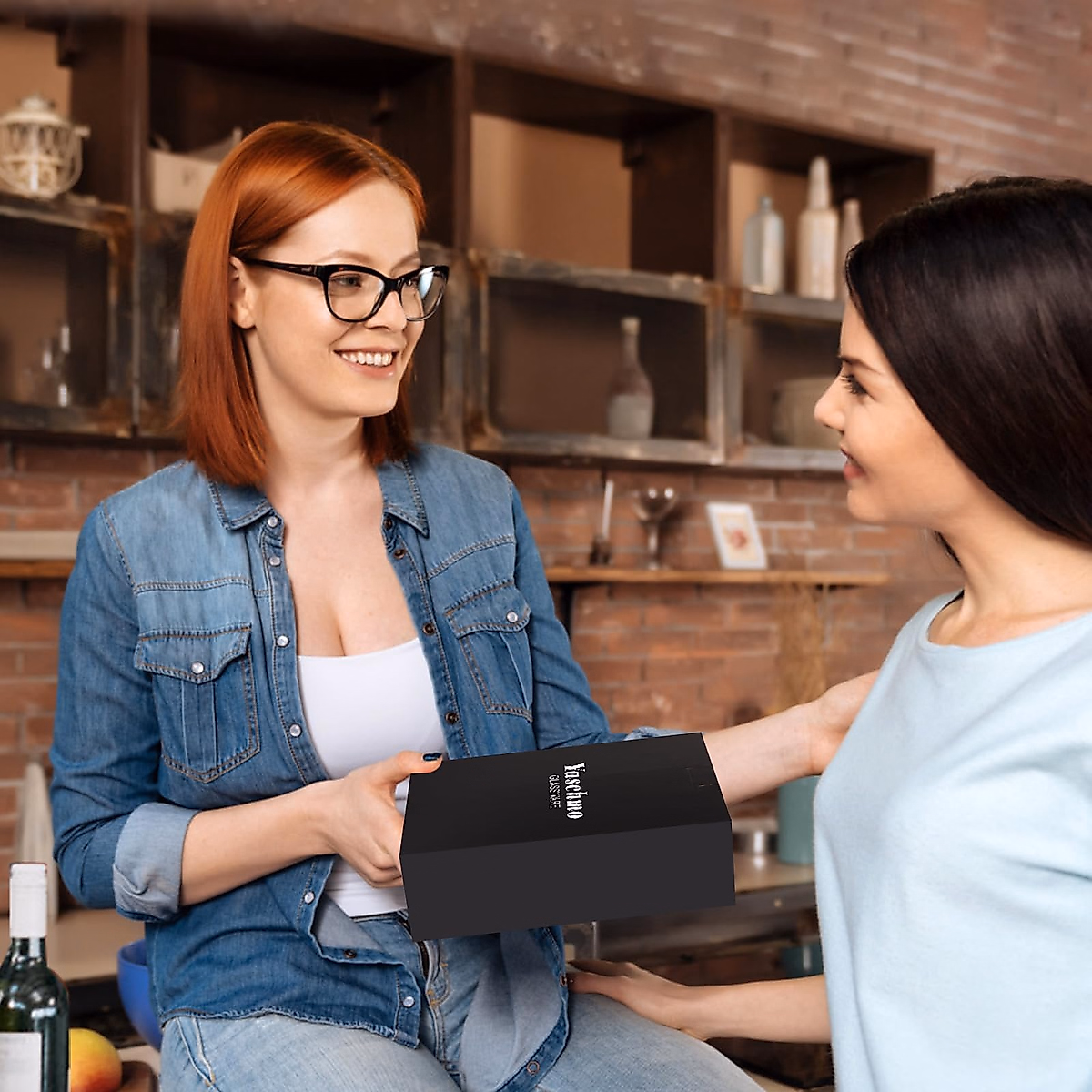 Yaschmo Champagne Flutes Glasses Set of 4, 8.4 oz Hand Blown Crystal Wedding Flutes Glasses, Elegant Tulip Glasses - Ideal Gift for Wedding, Anniversary,Christmas Day (4 Count (Pack of 1))