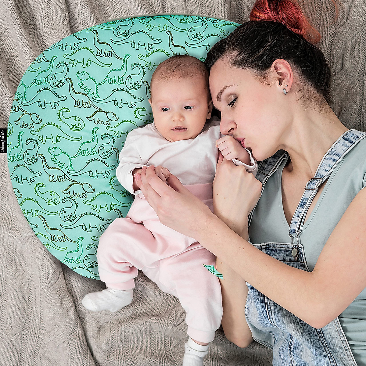 Dream On Me Beeboo Nursing Pillow and Positioner, Breastfeeding and Bottlefeeding Pillow, Removable and Washable Pillow Cover, Soft and Breathable Fabric, Green