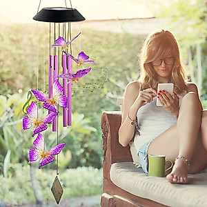 Solar Butterfly Bell Wind Chime Outdoor, 2023 Mother's granden Gifts，Solar Light for All mom/Women/Grandma/Daughter/Aunt/Friend/Wife/Sister,Gardening Decoration Gift, for Yard,Patio
