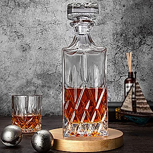 Whiskey Decanter With Glass Stopper ,26 oz Liquor Decanter For Alcohol , Wine , Scotch , Brandy or Bourbon Decanter , Lead-Free Crystal Decanter