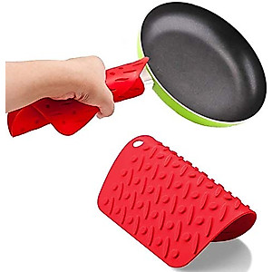 Aibrisk Silicone Trivet Mats Pot Holders for Kitchen Hot Dishes Hot Pads Spoon Rest Garlic Peeler Jar Opener Multipurpose Kitchen Tool 7''x7" Silicone Trivet Pot Mat (Set of 6)
