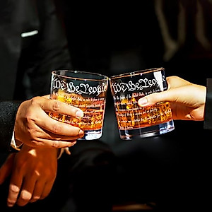 YJGS Whiskey Glasses, US Constitution Glass We The People Whiskey Glasses Set of 2, 12 oz Old Fashioned Rocks Glasses, American Patriotic Whiskey Glasses Gift for Men Dad