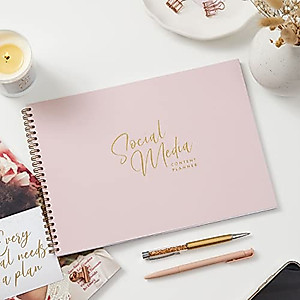 Perfect Planner Company - Social Media Planner - Undated A4 Weekly Planner for Work Schedule - Social Media Insights - For Marketers, Social Media Experts, Entrepreneurs - 100 Pages