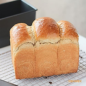 CHEFMADE Bread Loaf Pan with Lid, Nonstick 0.99Lb Dough Capacity Rectangle Flat Toast Box for Oven Baking