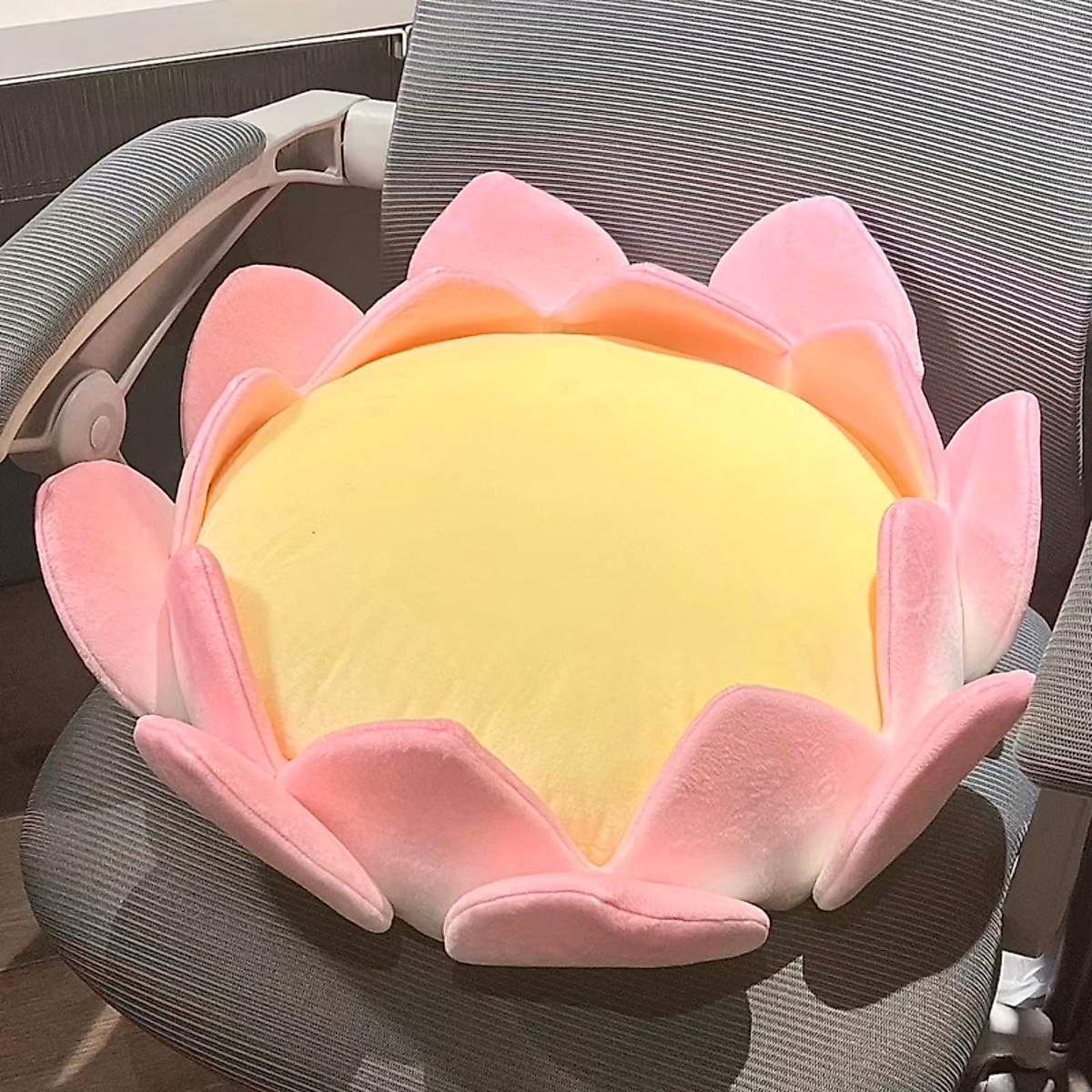 Lotus Flower Pillow Plush Floor Cushion Cartoon Anime Stuffed Plants Throw Pillows for Home Decor(Lotus Flower,20cm)