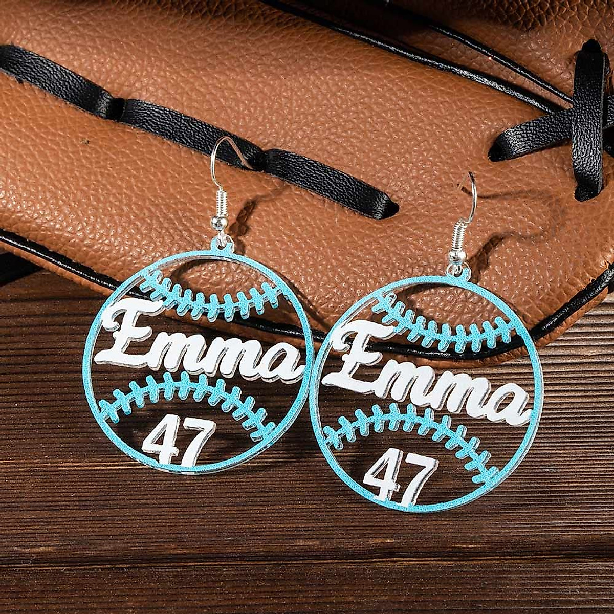 Custom Baseball Earrings For Women Lightweight Baseball Number Drop Dangle Earrings For Daughter Personalized Name Baseball Mom Earrings Gifts For Sister Mother Grandma