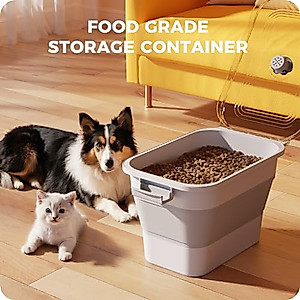 Airtight Dog Food Storage Container Up to 𝟮𝟯 𝗹𝗯𝘀,【Keep Dry Food Fresh】 Collapsible Pet Food Container with Clear Lid,【Ready to Use】 Cat Treart Container with Attachable Casters and Measuring Cup
