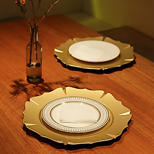 Spsyrine Gold Charger Plates, 13 Inch Metallic Scalloped Chargers for Dinner Plate Set of 6, Decorative Plastic Plate Chargers for Party, Wedding, Baby Shower, Anniversary, Thanksgiving Ect.