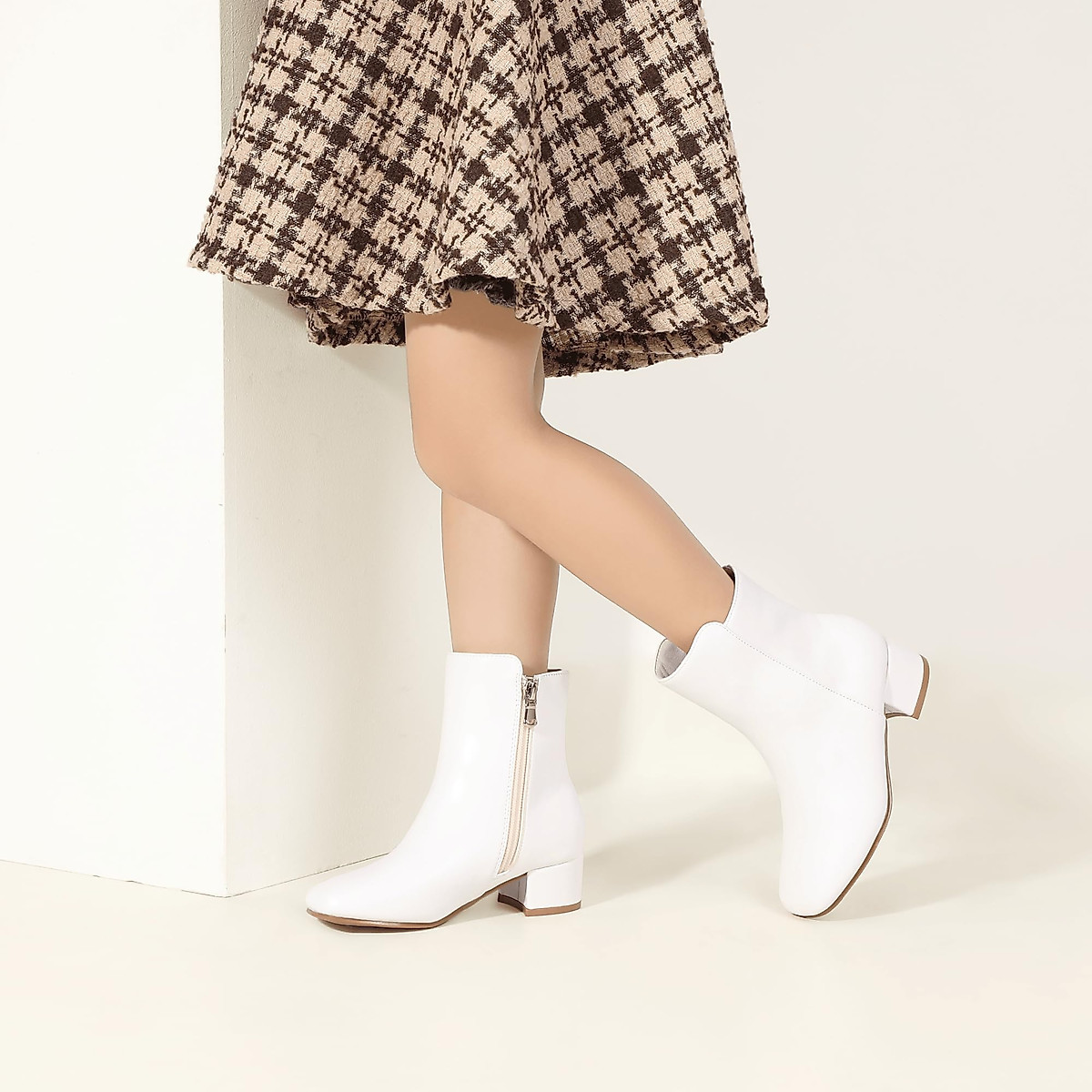 PANDANINJIA Alyssa Girls Fashion Boots Square-Toe Dress Boots Low Heel Ankle Booties with Zipper for Toddler Little Kids Big Kids (White Pu, 2 M US Little Kid)