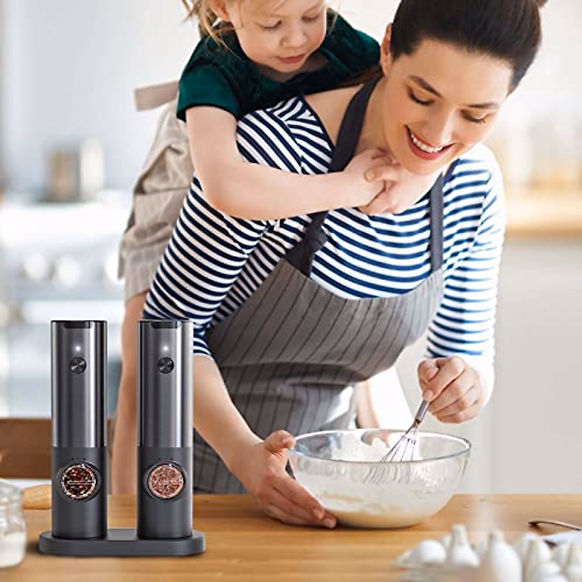 [2023 𝐔𝐩𝐠𝐫𝐚𝐝𝐞𝐝] Electric Salt and Pepper Grinder Set Rechargeable, No Battery Needed, One Hand Operation, Automatic Pepper Mill Refillable, Stainless Steel, Adjustable Coarseness, LED Light
