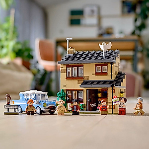 LEGO Harry Potter 4 Privet Drive 75968 House and Ford Anglia Flying Car Toy, Wizarding World Gifts for Kids, Girls & Boys with Harry Potter, Ron Weasley, Dursley Family, and Dobby Minifigures