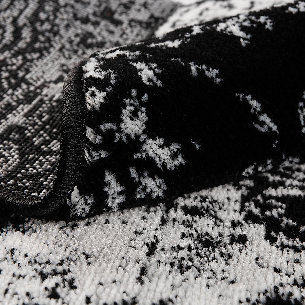 Rugs.com Monte Carlo Collection Rug – 2' 2 x 3' Black Medium Rug Perfect for Living Rooms, Large Dining Rooms, Open Floorplans