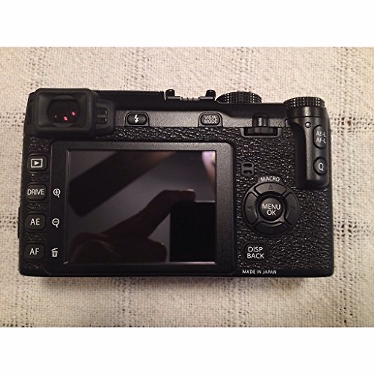 Fujifilm X-E1 16.3 MP Compact System Digital Camera with 2.8-Inch LCD and 18-55mm Lens (Black)