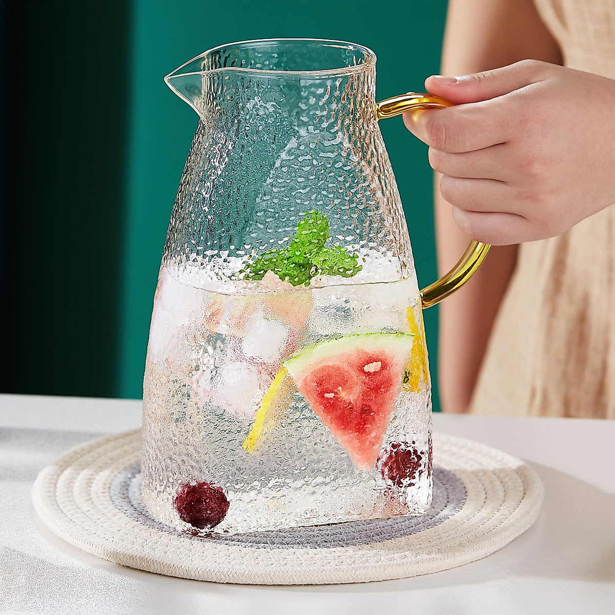 1600ml/54fl oz Glass Pitcher with Lid for Fridge Side Door, Heat Resistant Borosilicate Glass Carafe for Tea, Juice, Milk, Cold Hot Beverages, Stovetop Safe