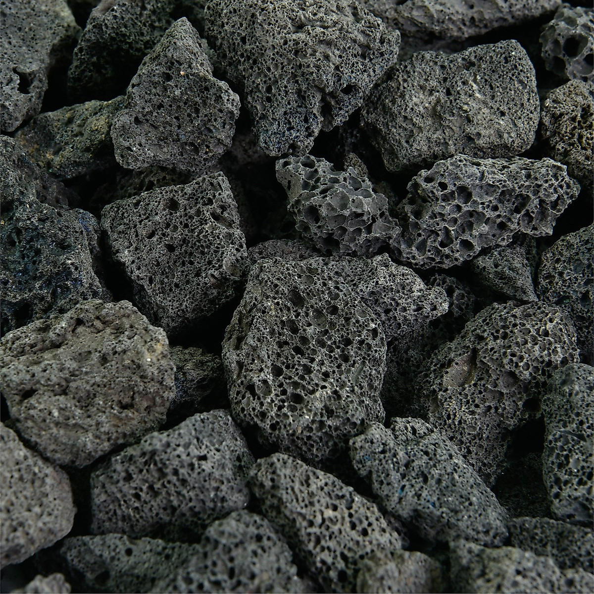 Black 3/4 Inch Lava Rock | Fireproof and Heatproof Volcanic Lava Rock, Perfect for Fire Pits, Fireplaces, BBQs and More. Indoor and Outdoor use - Natural Stones | 10 Pounds