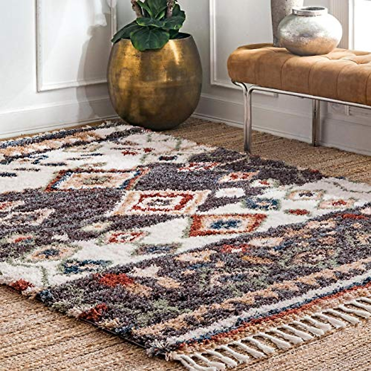 nuLOOM Rosemarie Southwestern Moroccan Shag Accent Rug, 2' x 3', Grey
