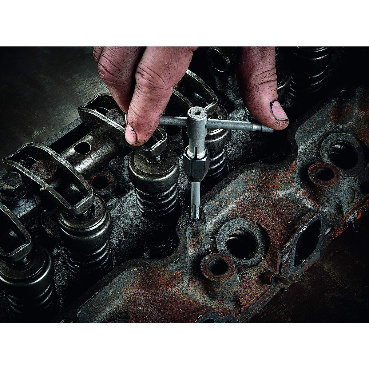 BOSCH BSPE6D 12-Piece Assorted Set Spiral Flute High-Carbon Steel Screw Extractor & Black Oxide Drill Bits Ideal for Removing Stripped Screws, Bolts, Fasteners