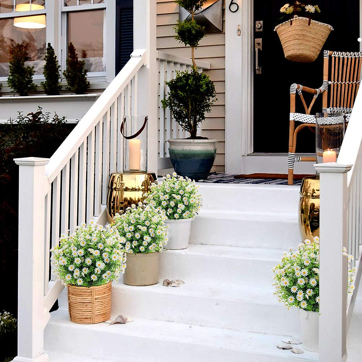 GREENRAIN 24 Bundles Artificial Daisy Flowers Outdoor Fake Flowers for Decoration No Fade Faux Plastic Flower Garden Porch Window Box Décor (White)