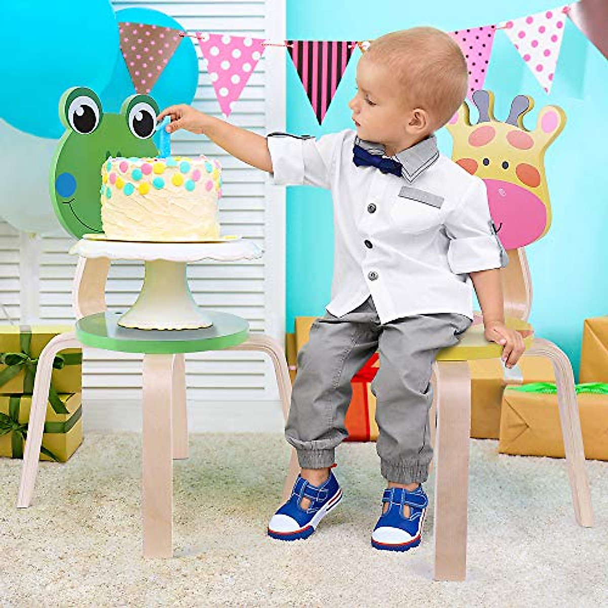 iPlay, iLearn 2 PCS Wooden Kids Chair Sets, Natural Hardwood Giraffe & Frog Animal Children Chairs, Furniture Set for Toddlers Kids Boys Girls, Stackable for Playroom, Nursery, Preschool, Kindergarten