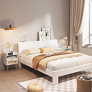 Gyger Nightstand Set of 2，Wood Nightstand with Charging Station，Bed Side Table with Rattan Decor Drawer，Small Night Table with Storage for Bedroom,White