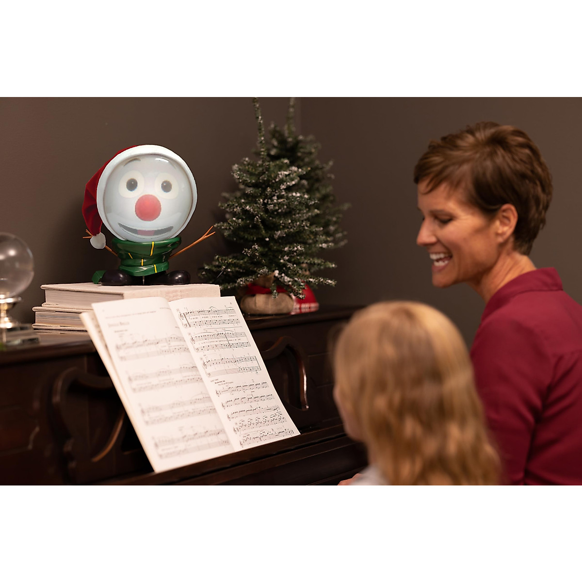 ANIMAT3D Mr. Chill Talking Animated Snowman with Built in Projector & Speaker Plug'n Play