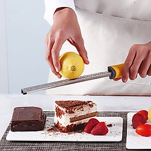 Lemon Zester Grater, Citrus Zester Grater with Handle, Kitchen Gadgets for Cheese, Lemon, Chocolate, Nutmeg, Ginger, Fruit, Vegetable, Stainless Steel Micro Cheese Grate, Dishwasher Safe(Narrow)