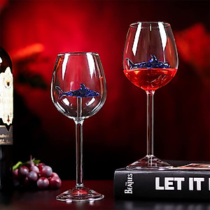 Shark Wine Glass with Shark Inside, Unique 3D Blue Colored Shark Wine Glasses (Set of 2), Personalized Shark in Red Wine Cups, Modern Shark Lover Gifts for Women Party Birthday Wedding (Goblet)