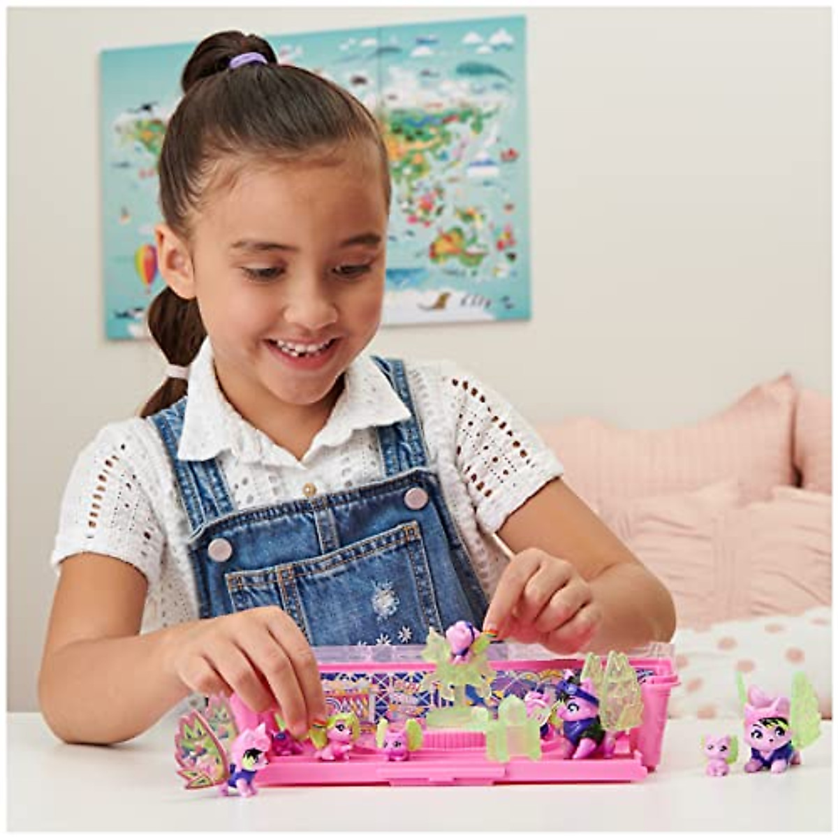 Hatchimals CollEGGtibles, Rainbow-cation Wolf Family Carton with Surprise Playset, 10 Characters, 2 Accessories, Easter Gifts, Kids Toys for Girls