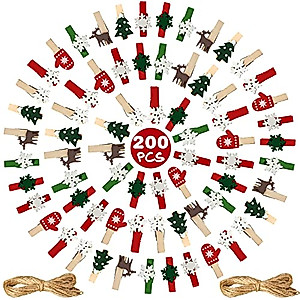 Mini Clothes Pins, Christmas Wooden Photo Clips Small Clothes Pin Tiny Wood Clip for Crafts, Mini Wooden Pegs with 33 ft Jute Twine for Hanging Christmas Card Photo Picture Display (100 Pcs)