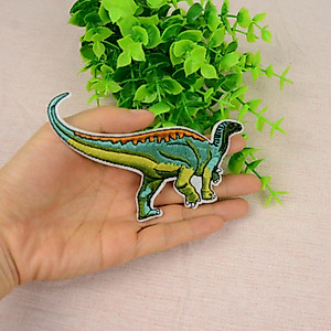 15Pcs Dinosaurs Iron on Patches Embroidered Fabric Stickers Realistic Dinosaur Pattern Sewing Patches DIY Appliques for Kids Teens Embroidered Applique Patches for T-Shirt Clothes Bags Hats