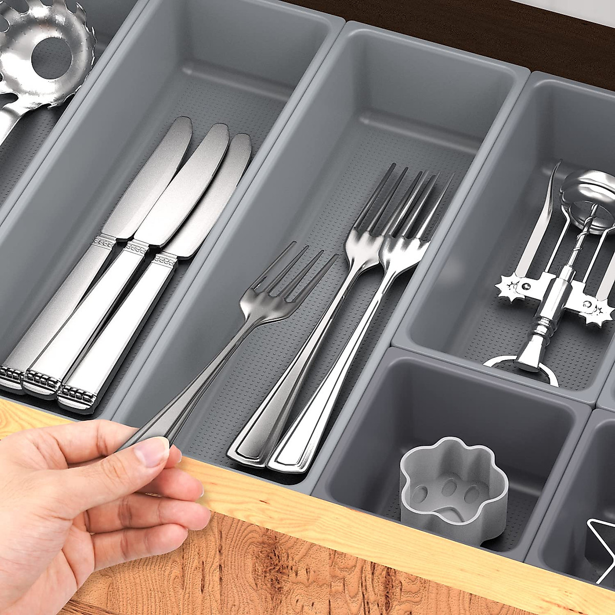 OFFSIR Utensil Organizer for Kitchen Drawers, Silverware Organizer, Cutlery Tray, Drawer Dividers Organizers and Storage -7 PCS